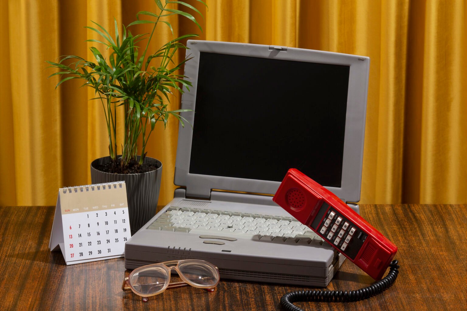 5 Signs Your IT Team is Stuck in Legacy Tech - FiveM Consulting